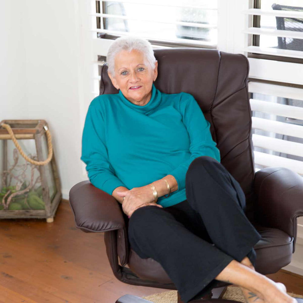 Women's Merino Roll Neck Skivvy